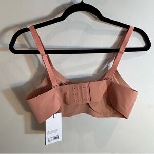 knix | Intimates & Sleepwear | Knix Sz Thin Strap Vneck Removable Pads ...